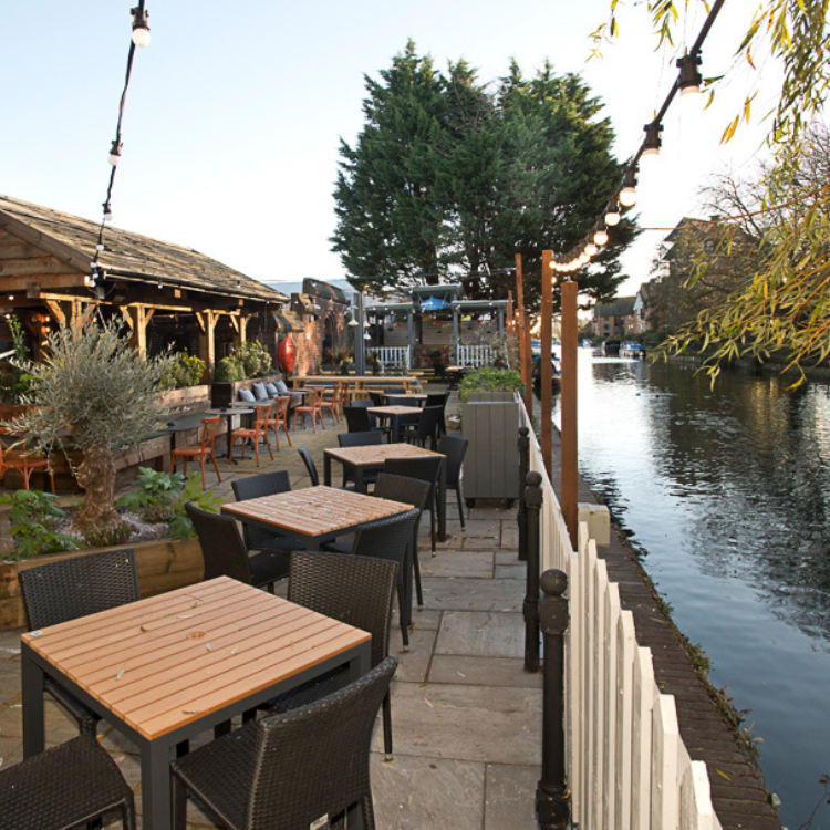 Welcoming Beer Gardens Across The UK | Heritage Pubs